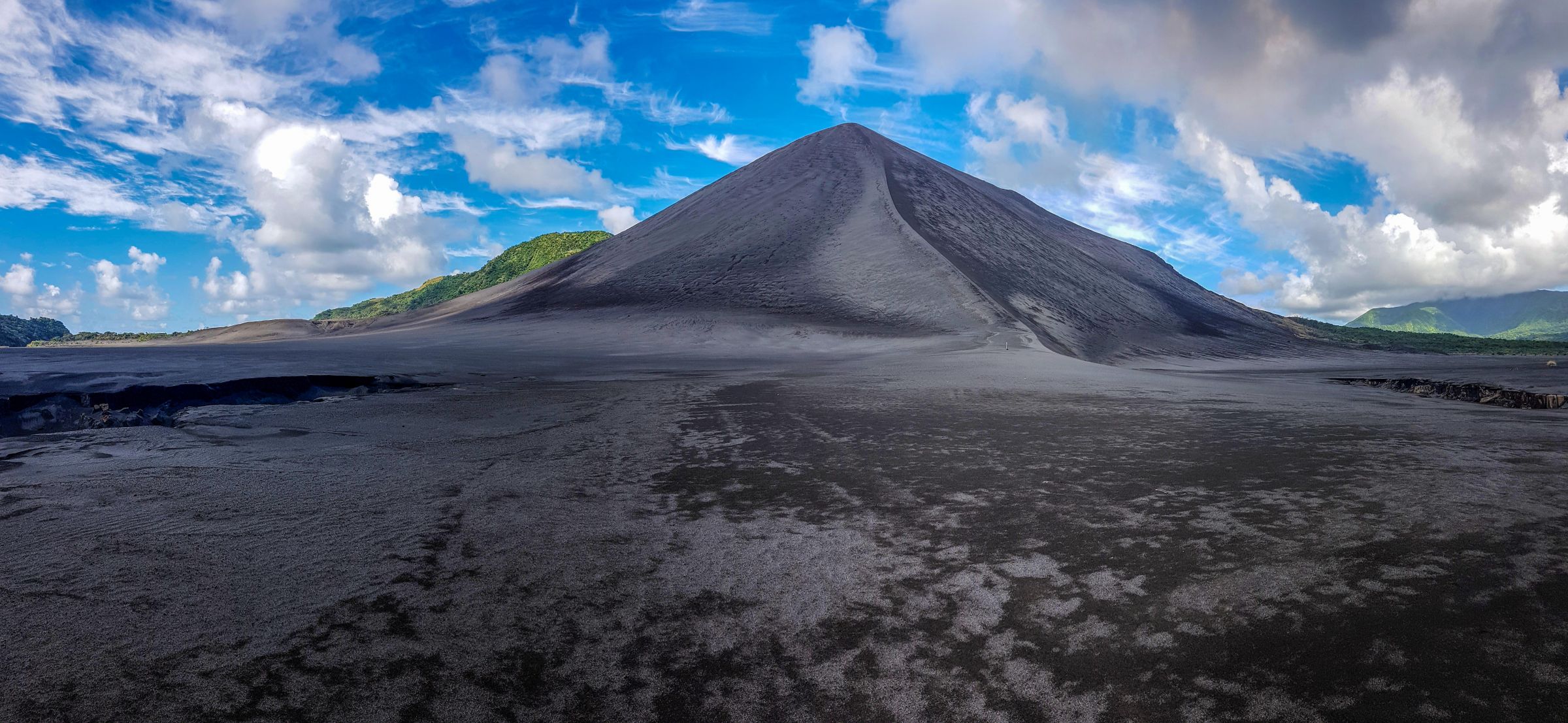 500 Eruptions Daily on Mount Yasur - Tanna Island