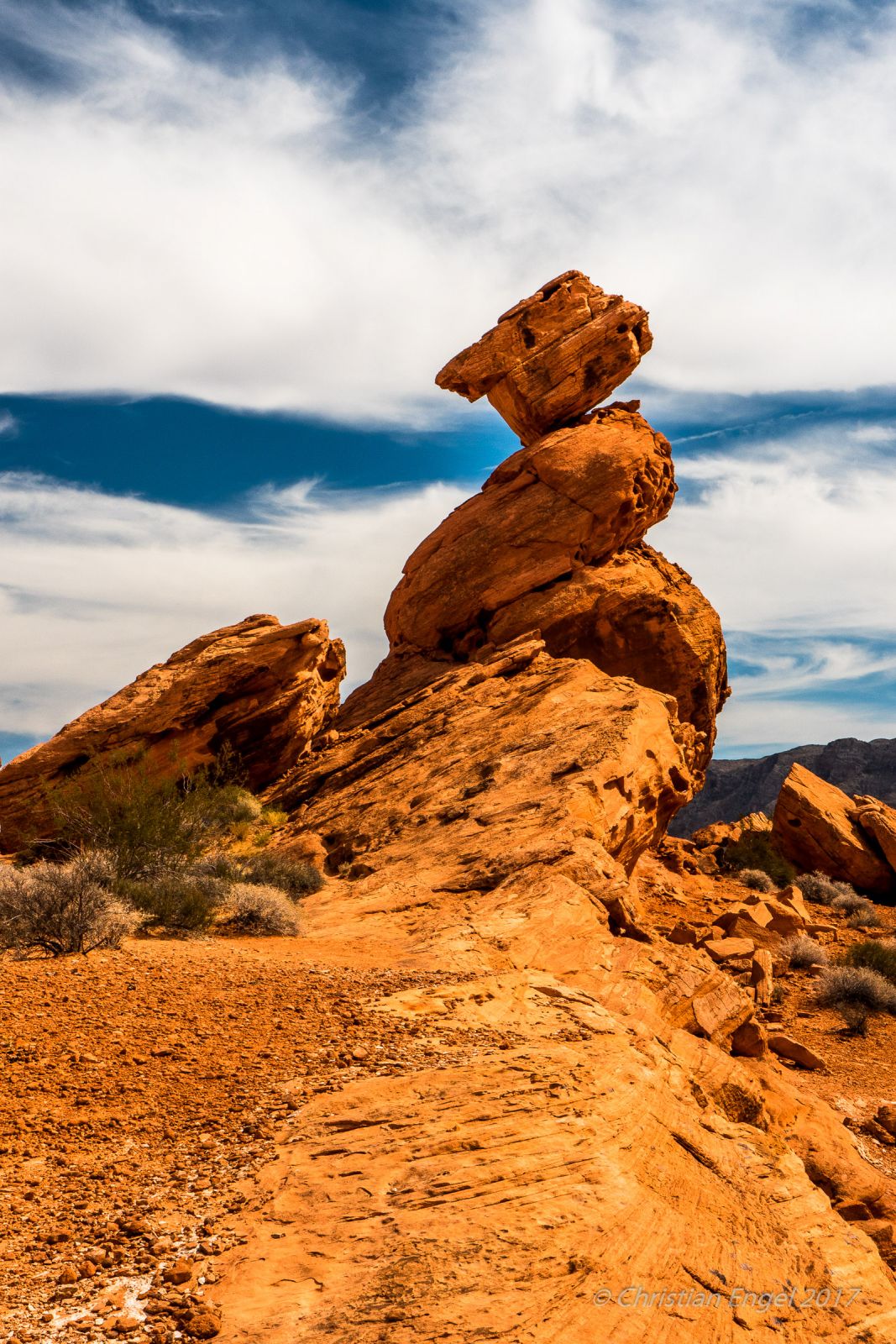 Valley of Fire Close to Las Vegas - 7 Tips and Hikes | Best Time 2 ...